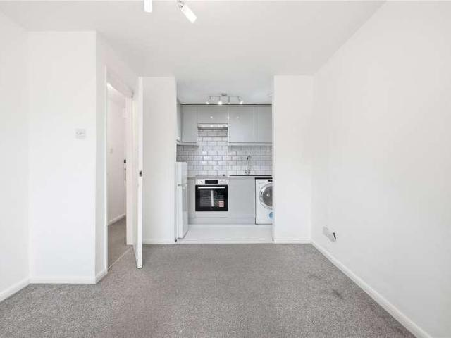 1 bed flat for sale