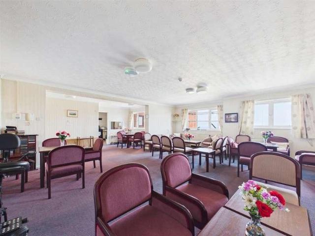 1 bed flat for sale