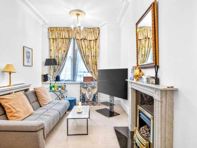 1 bed flat for sale