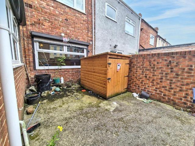 1 bed flat for sale