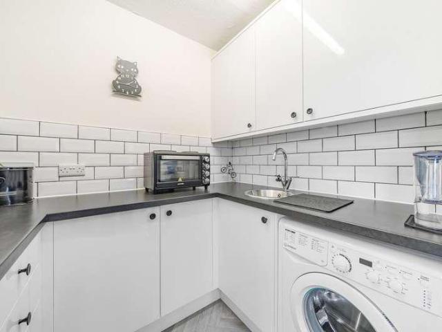 1 bed flat for sale