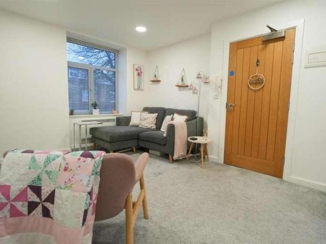 1 bed flat for sale