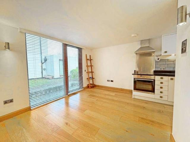 1 bed flat for sale