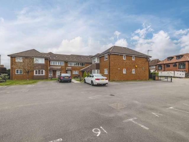 1 bed flat for sale