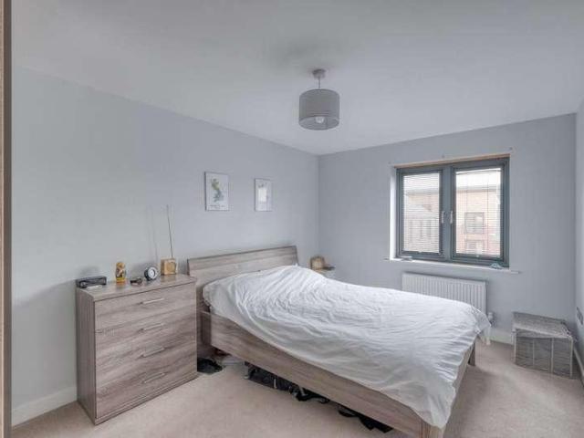 1 bed flat for sale