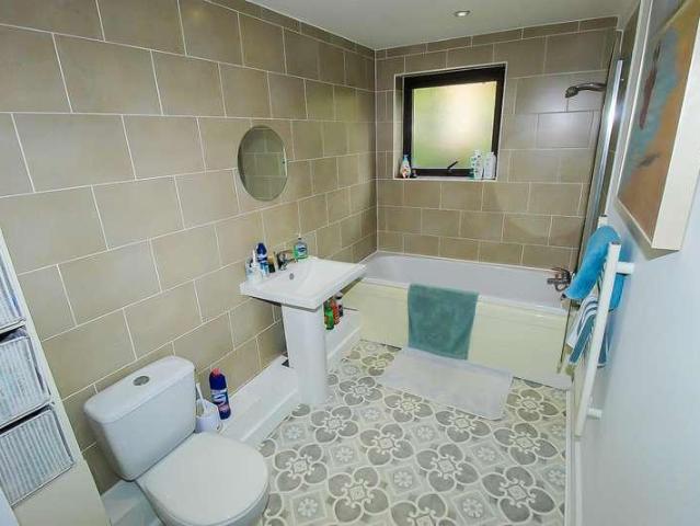 1 bed flat for sale