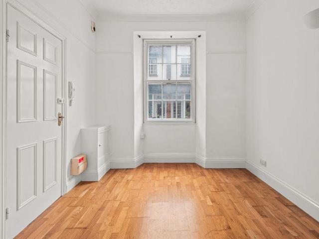 1 bed flat for sale
