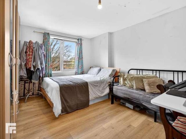 1 bed flat for sale