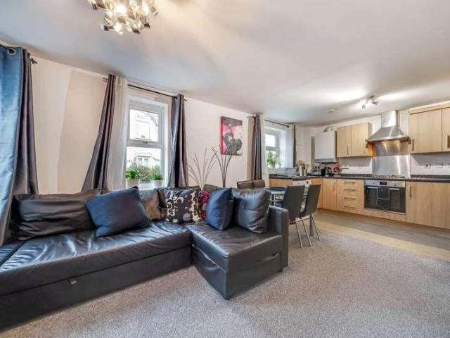 1 bed flat for sale