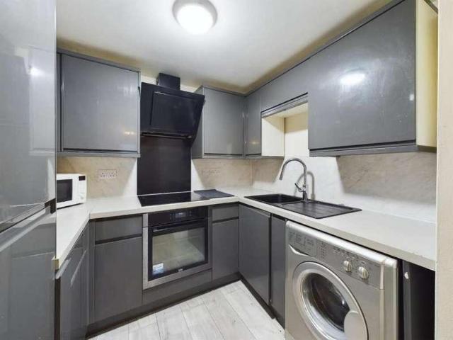 1 bed flat for sale