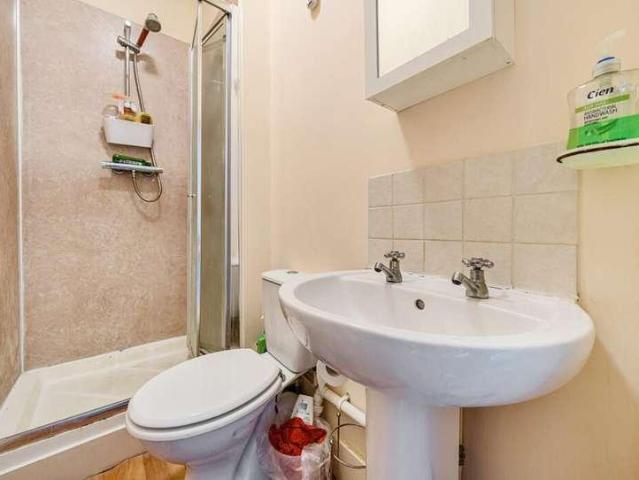 1 bed flat for sale