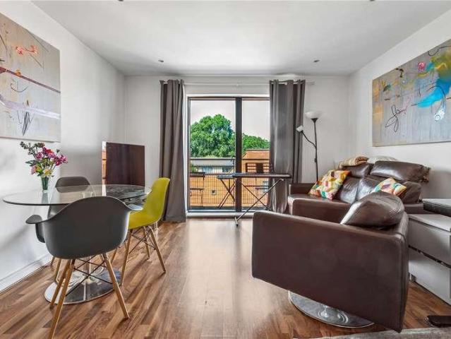1 bed flat for sale