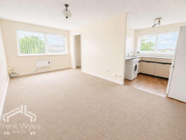 1 bed flat for sale