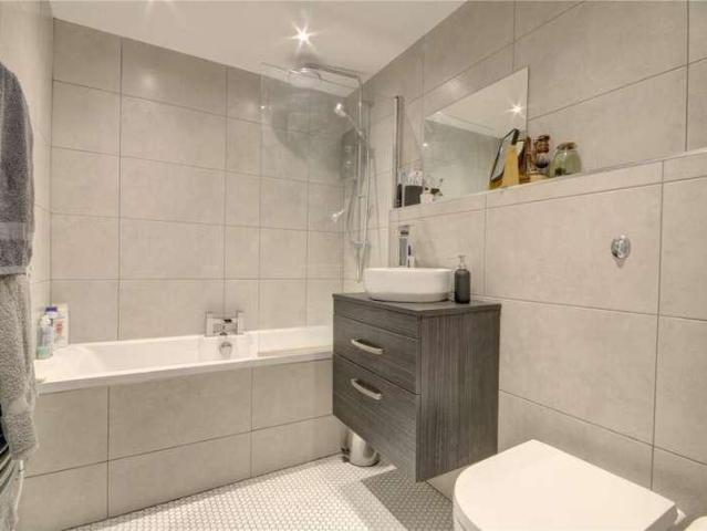 1 bed flat for sale