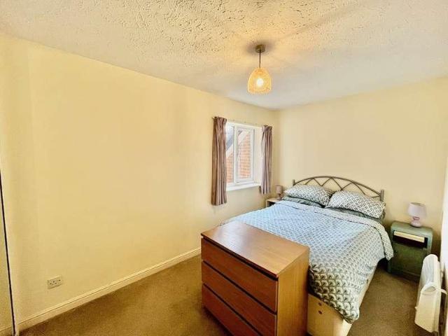 1 bed flat for sale
