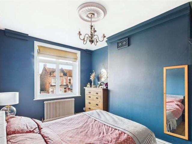 1 bed flat for sale