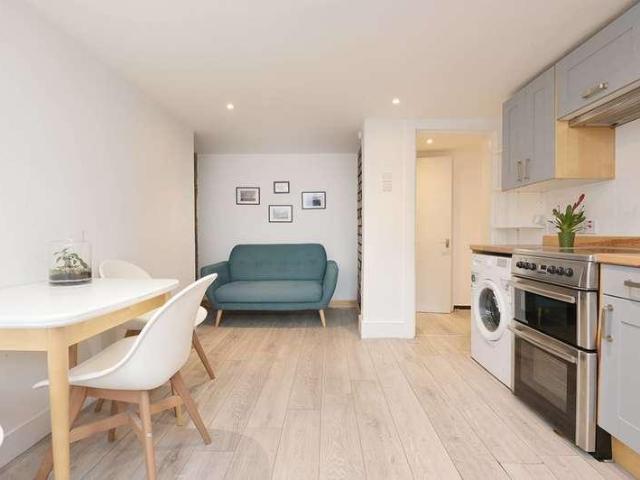 1 bed flat for sale