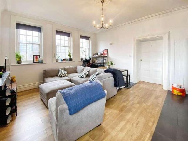 1 bed flat for sale