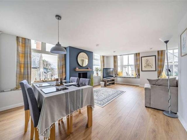1 bed flat for sale