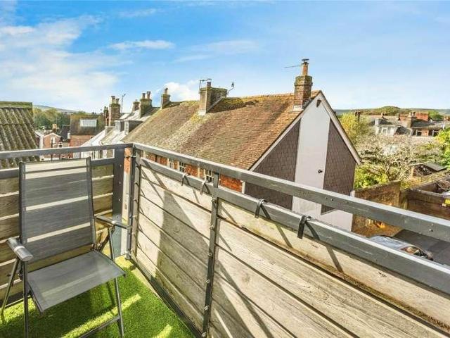 1 bed flat for sale