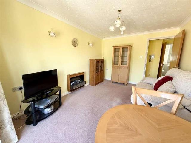 1 bed flat for sale