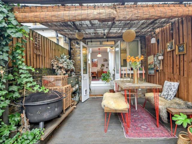 1 bed flat for sale