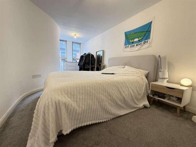 1 bed flat for sale