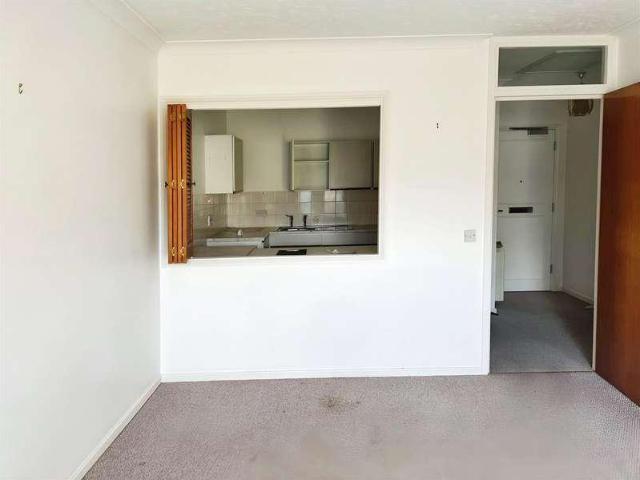1 bed flat for sale