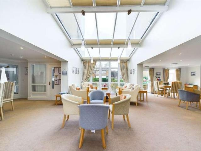 1 bed flat for sale