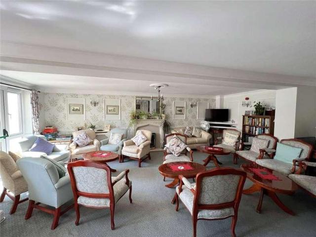 1 bed flat for sale