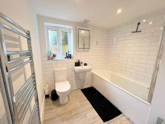 1 bed flat for sale