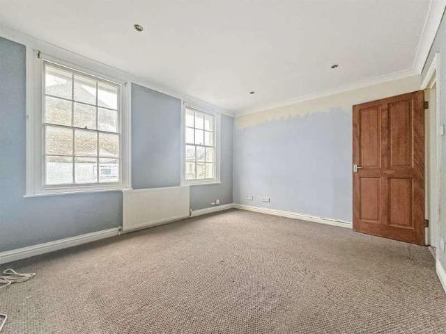 1 bed flat for sale