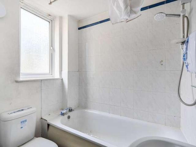 1 bed flat for sale