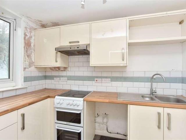 1 bed flat for sale