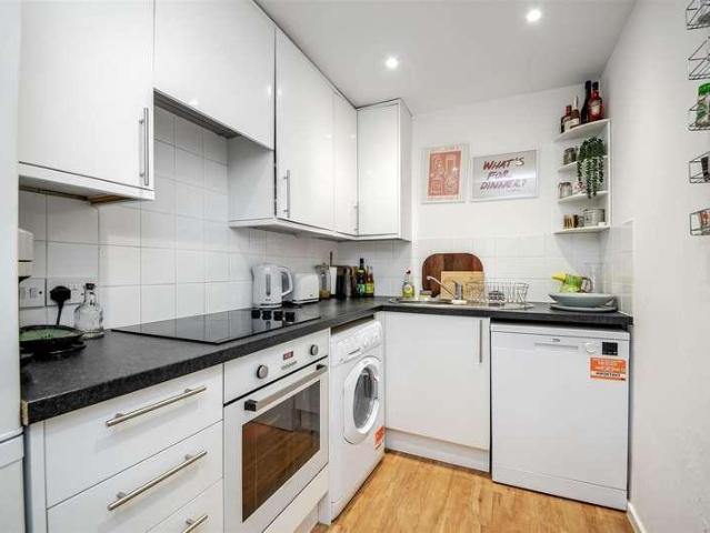 1 bed flat for sale