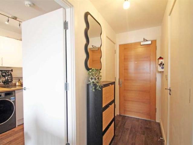1 bed flat for sale