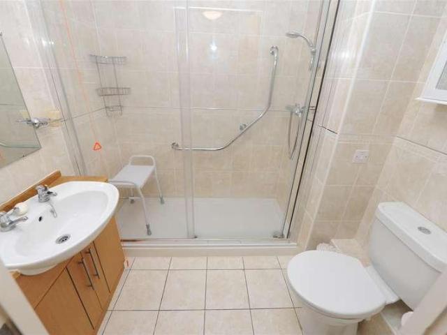1 bed flat for sale