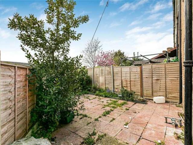 1 bed flat for sale