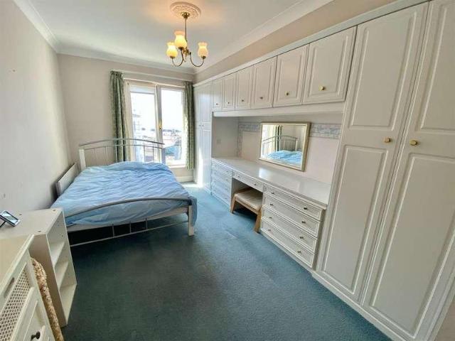 1 bed flat for sale