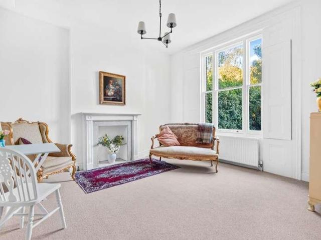 1 bed flat for sale