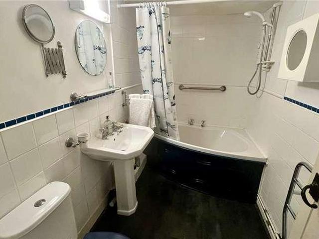 1 bed flat for sale