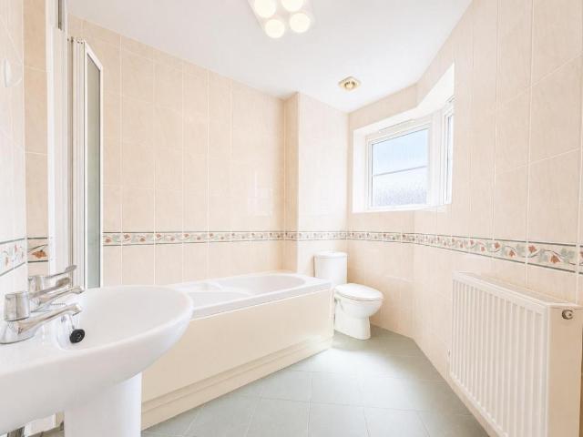 1 bed flat for sale