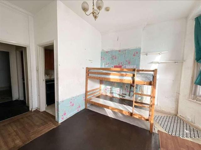 1 bed flat for sale