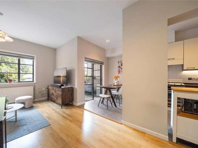 1 bed flat for sale