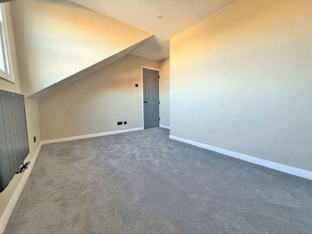 1 bed flat for sale