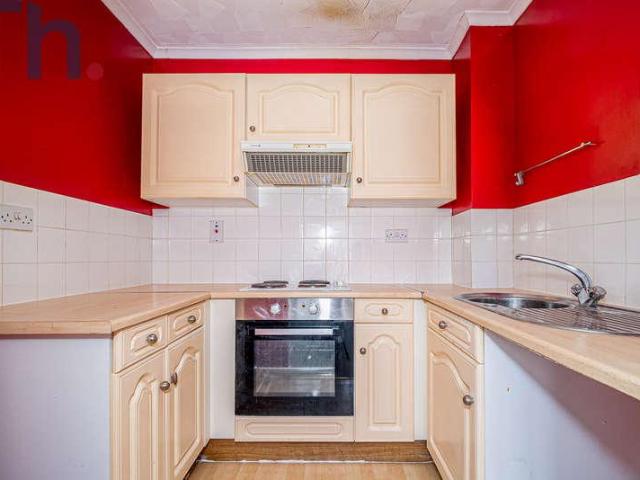 1 bed flat for sale