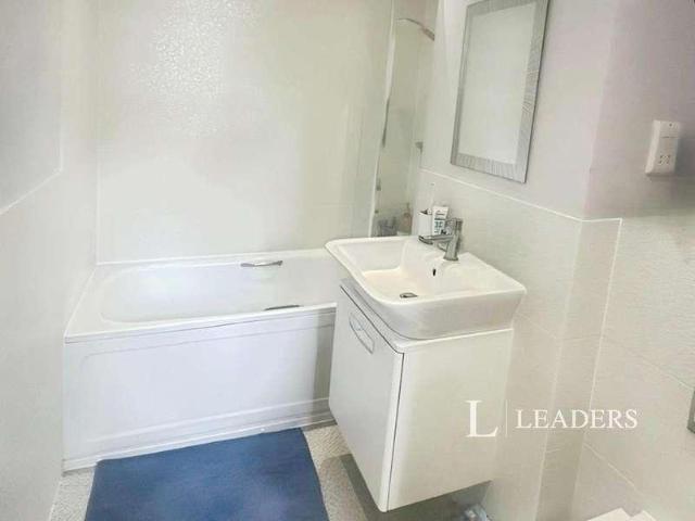 1 bed flat for sale