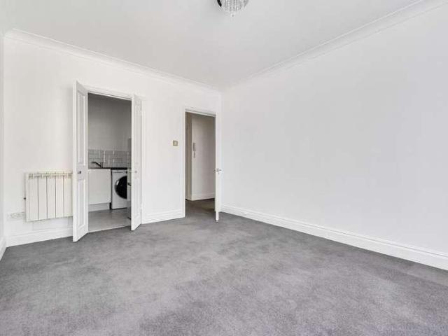 1 bed flat for sale