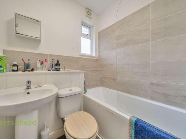 1 bed flat for sale