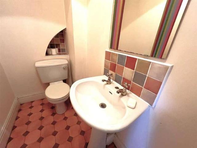 1 bed flat for sale
